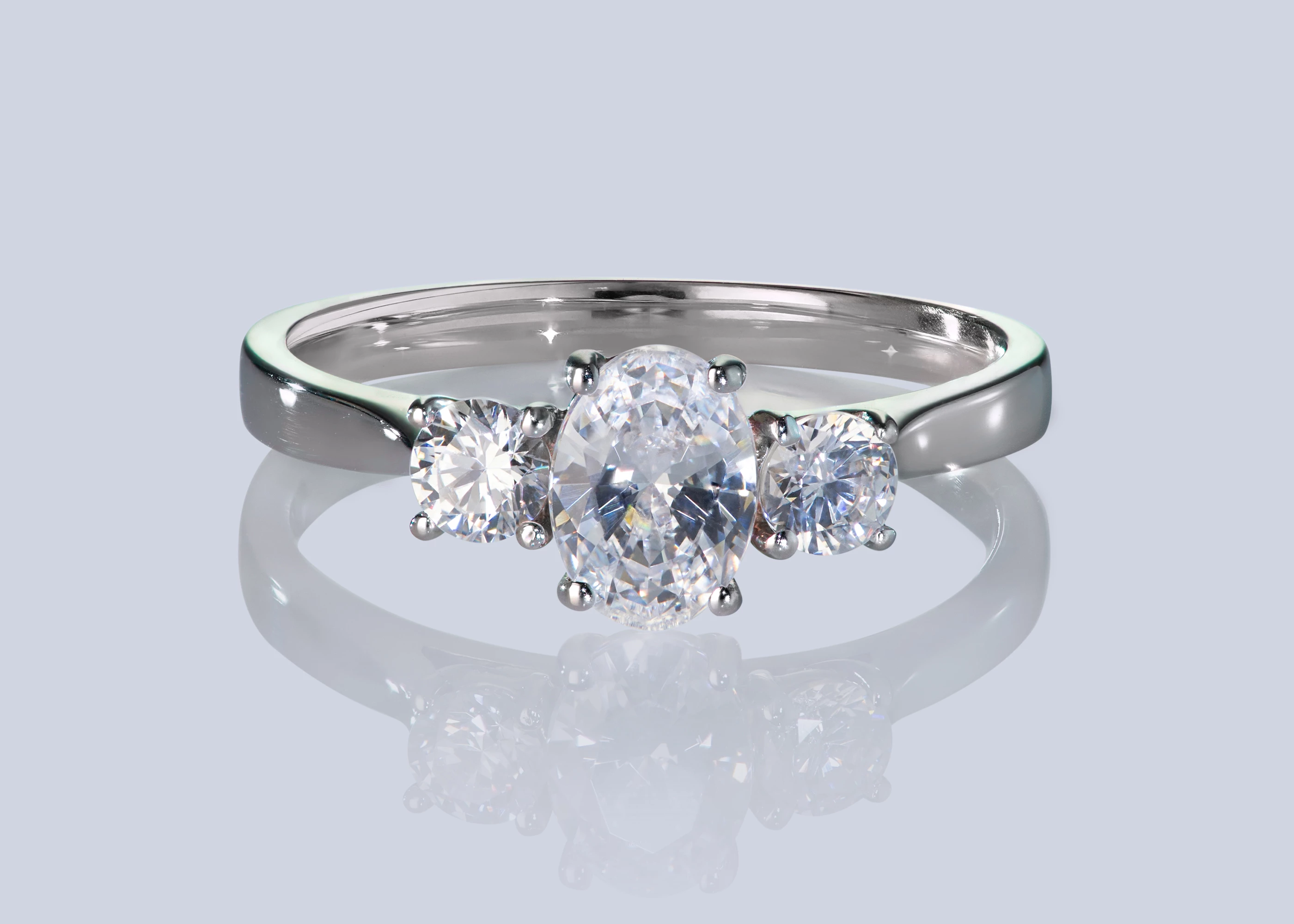 Oval Trilogy Mabelle Diamond Ring in 18K Yellow Gold | Quality Diamonds